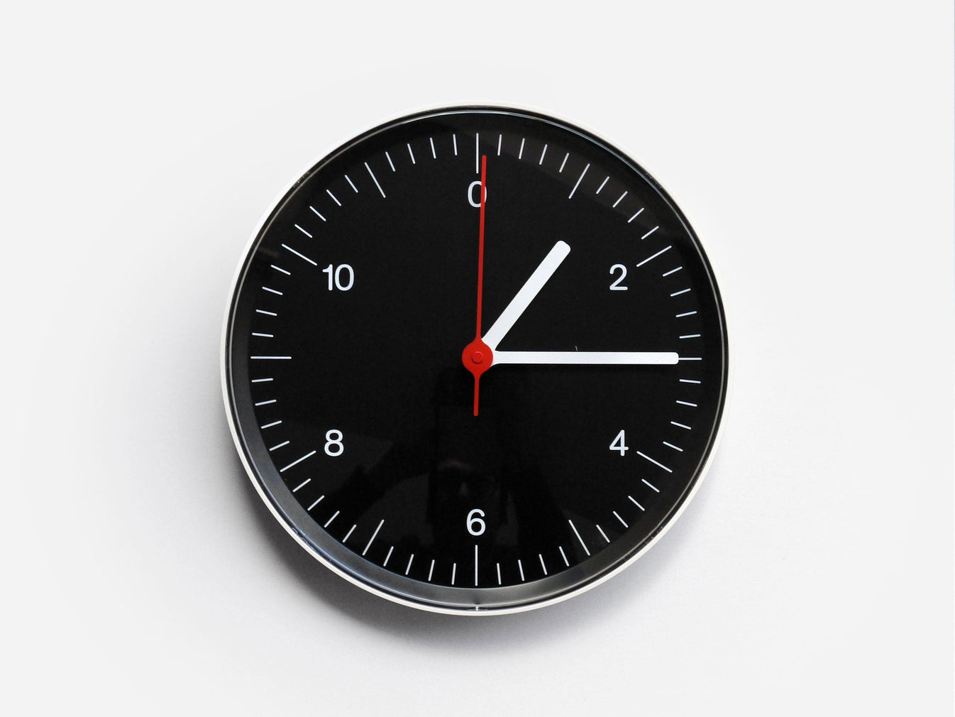 Simple Wall Clock – Present & Correct